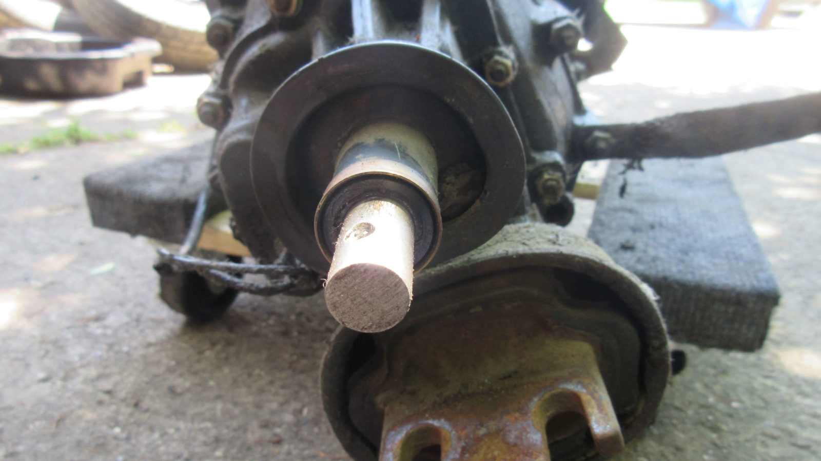 1979 VW Beetle – Transaxle – the garage of love